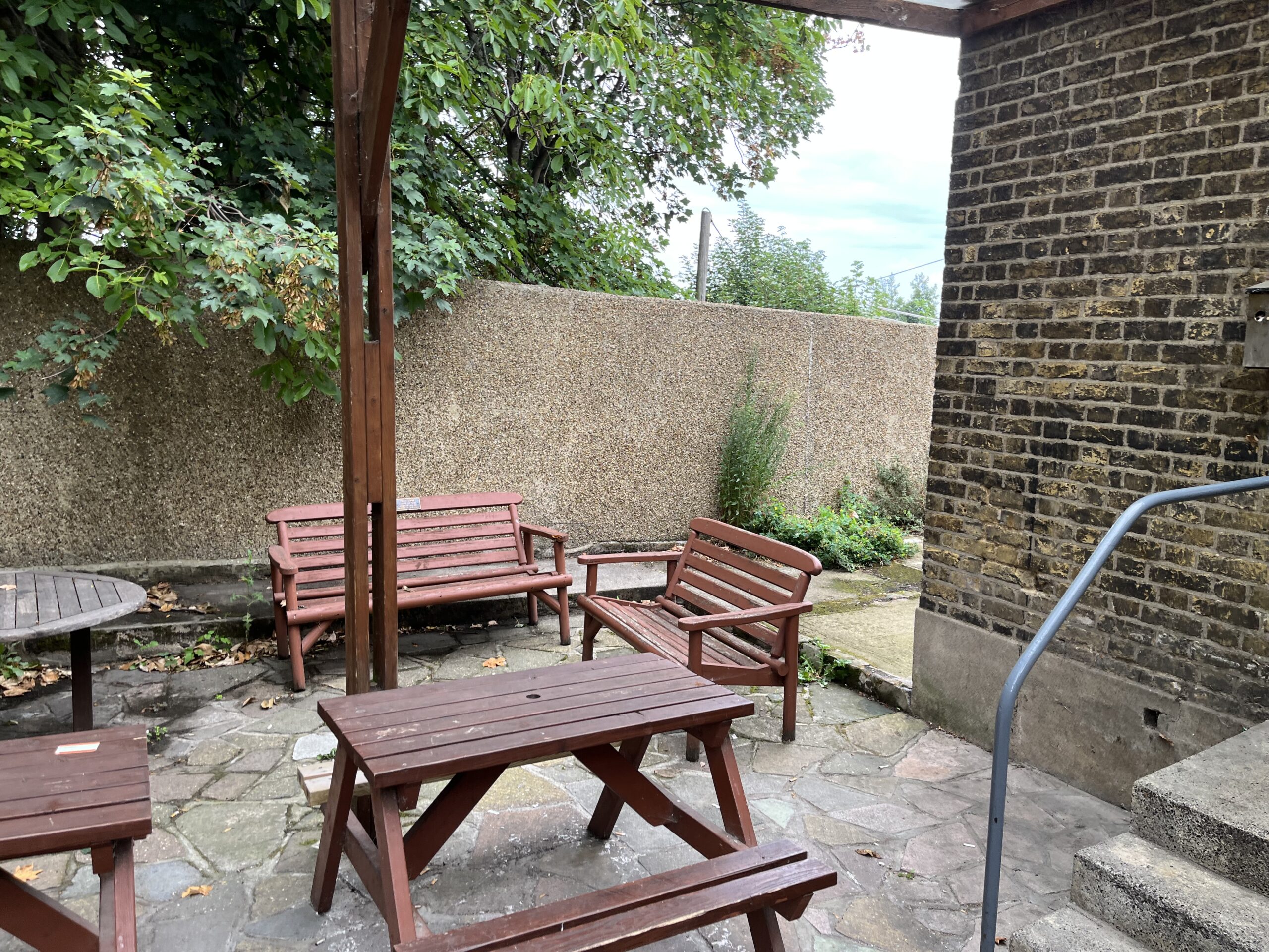 The Lads of the Village, Elizabeth Street, Stone, Greenhithe, DA9 9AT ...