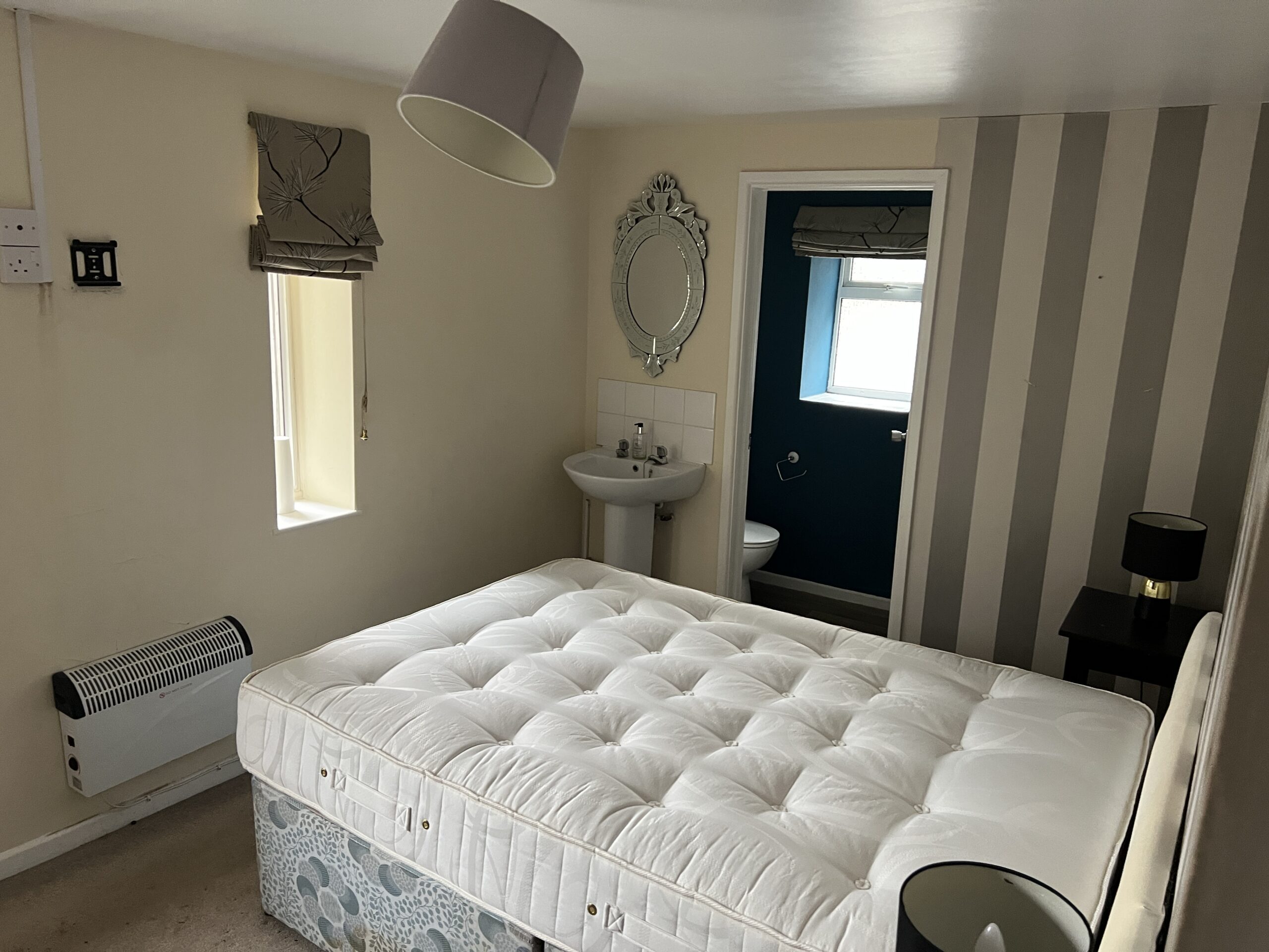 The Somerset Arms, 74 High Street, Semington, Trowbridge, BA14 6JR ...